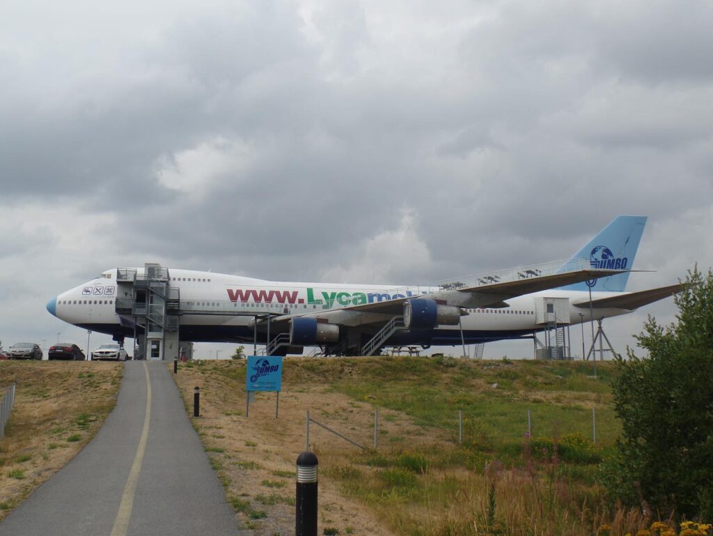 Hotéis Pelo Mundo que tem Aviões Reais nas Suas Instalações - Viagem ...